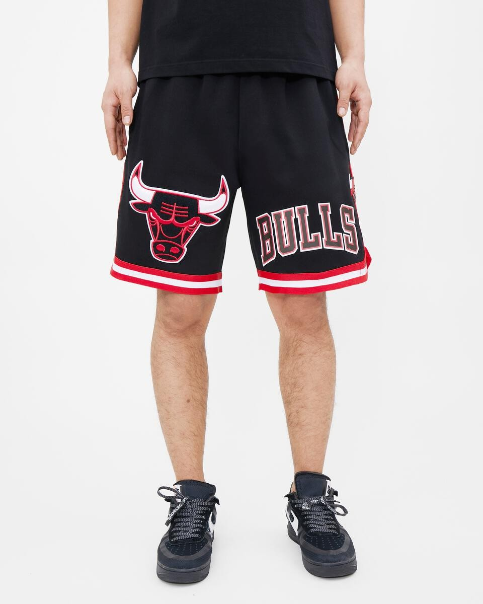 NBA CHICAGO BULLS CLASSIC CHENILLE MEN'S SHORT – ROS 3 CLOTHING CO.